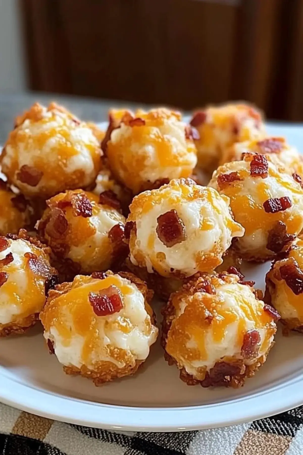 Low Carb Bacon Cheddar Mini Cheese Balls - Mucha Munch
