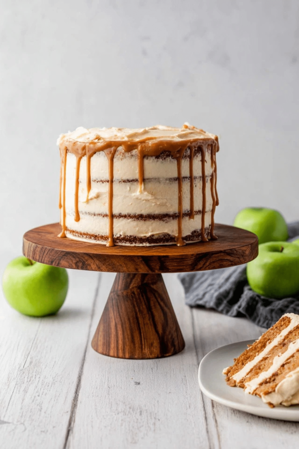 Apple Pie Layer Cake: A Sweet Twist on Classic Apple Pie - Mucha Munch