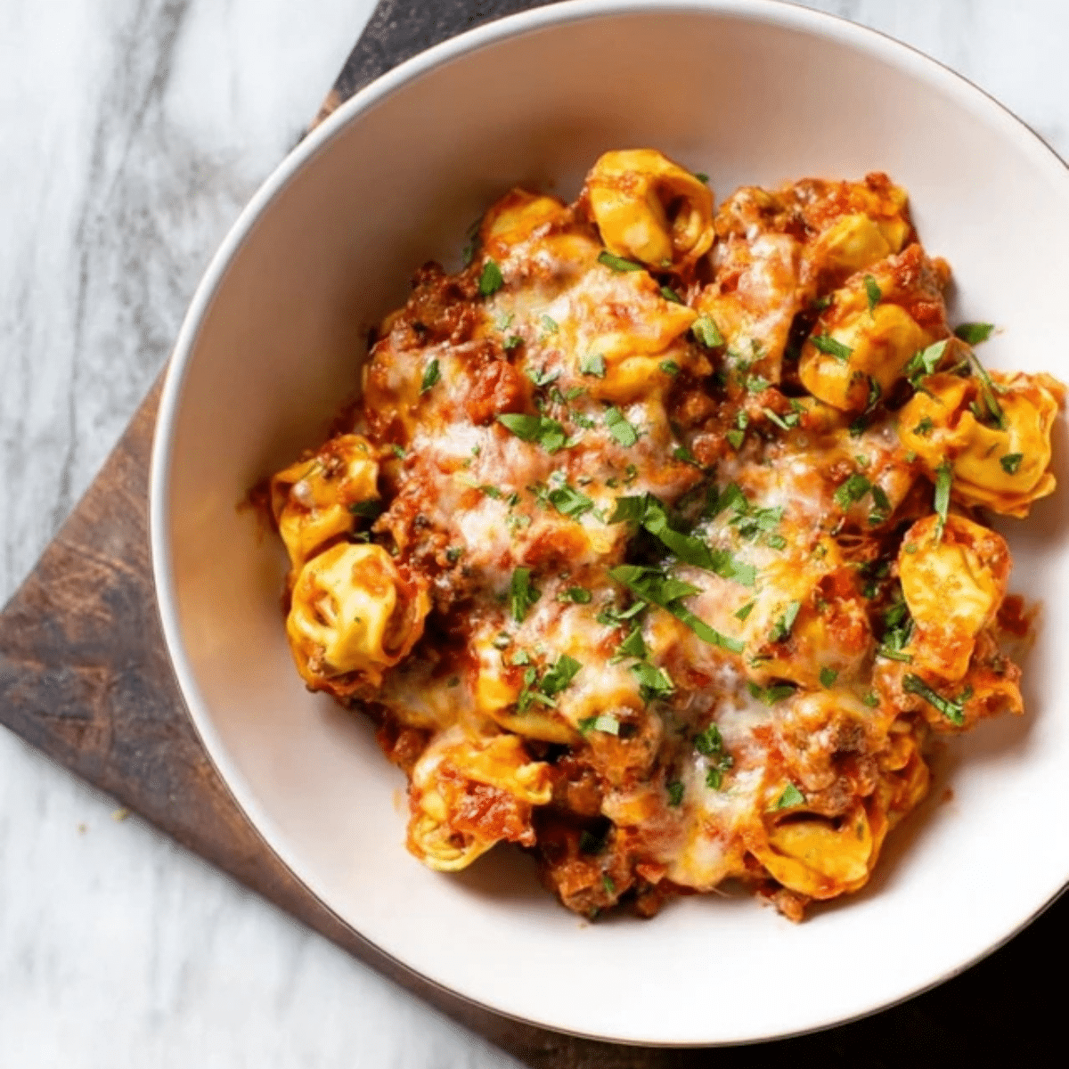 Baked Tortellini: The Ultimate Cheesy Weeknight Comfort Dish - Mucha Munch