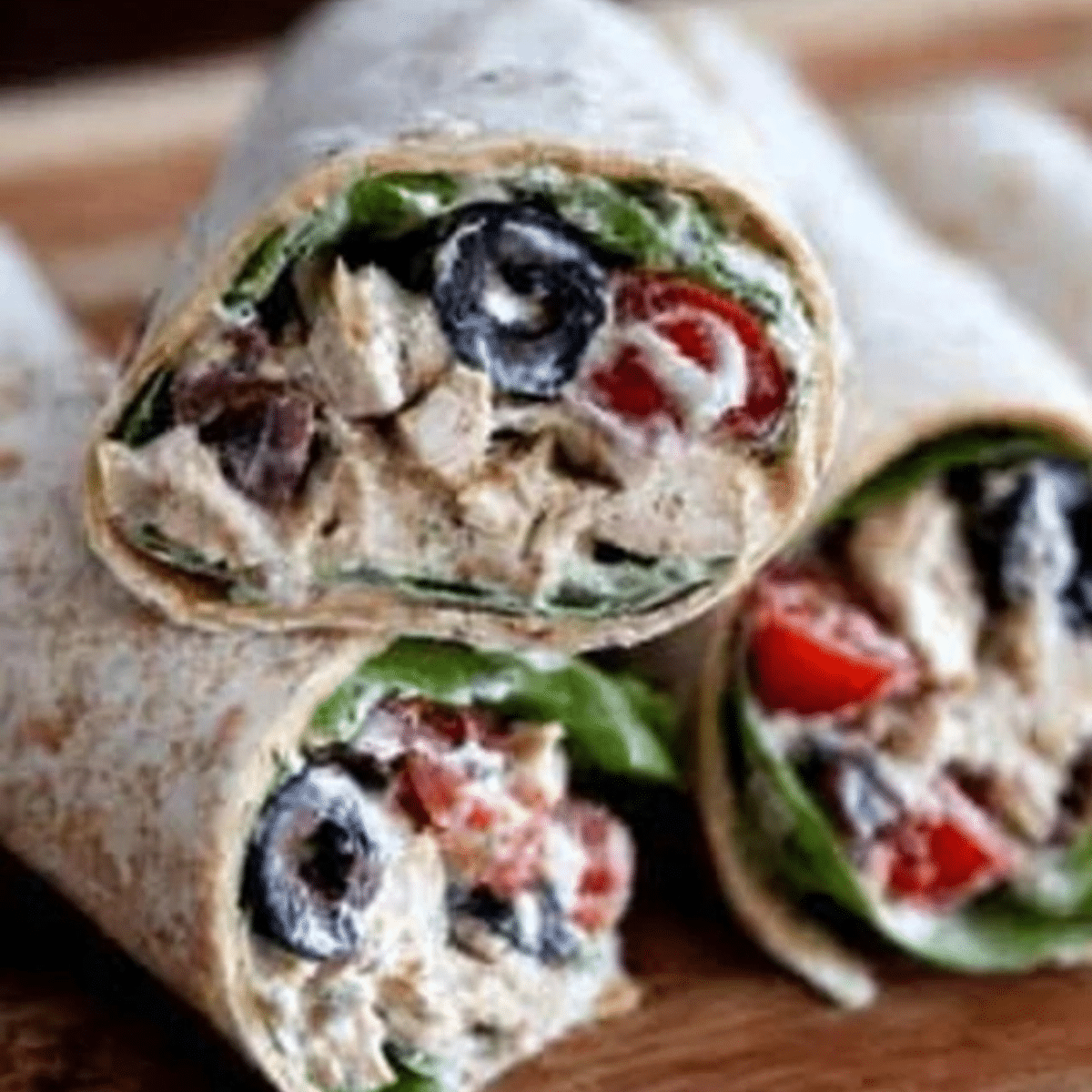 Mediterranean Chicken Wraps: A Quick and Flavorful Weeknight Meal ...