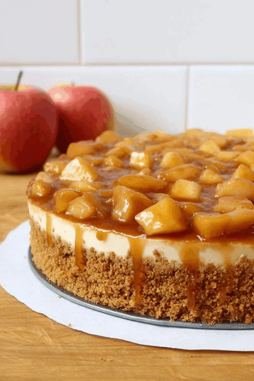 No-Bake Apple Pie Cheesecake - the best recipe - Mucha Munch