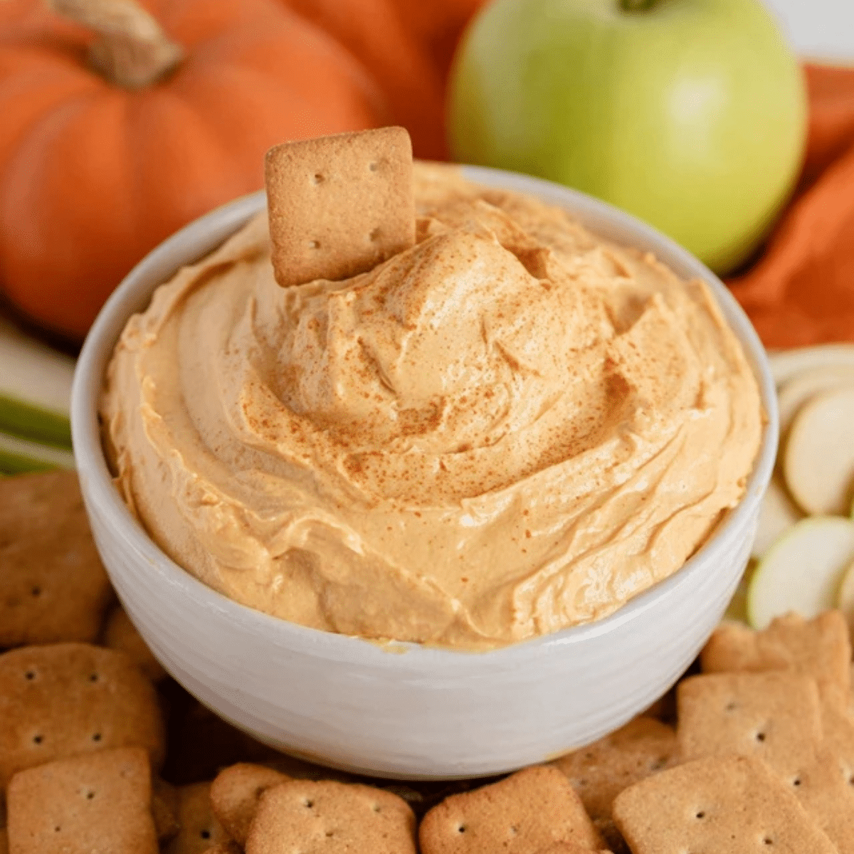 Pumpkin Pie Dip Recipe: A Creamy Fall Delight - Mucha Munch