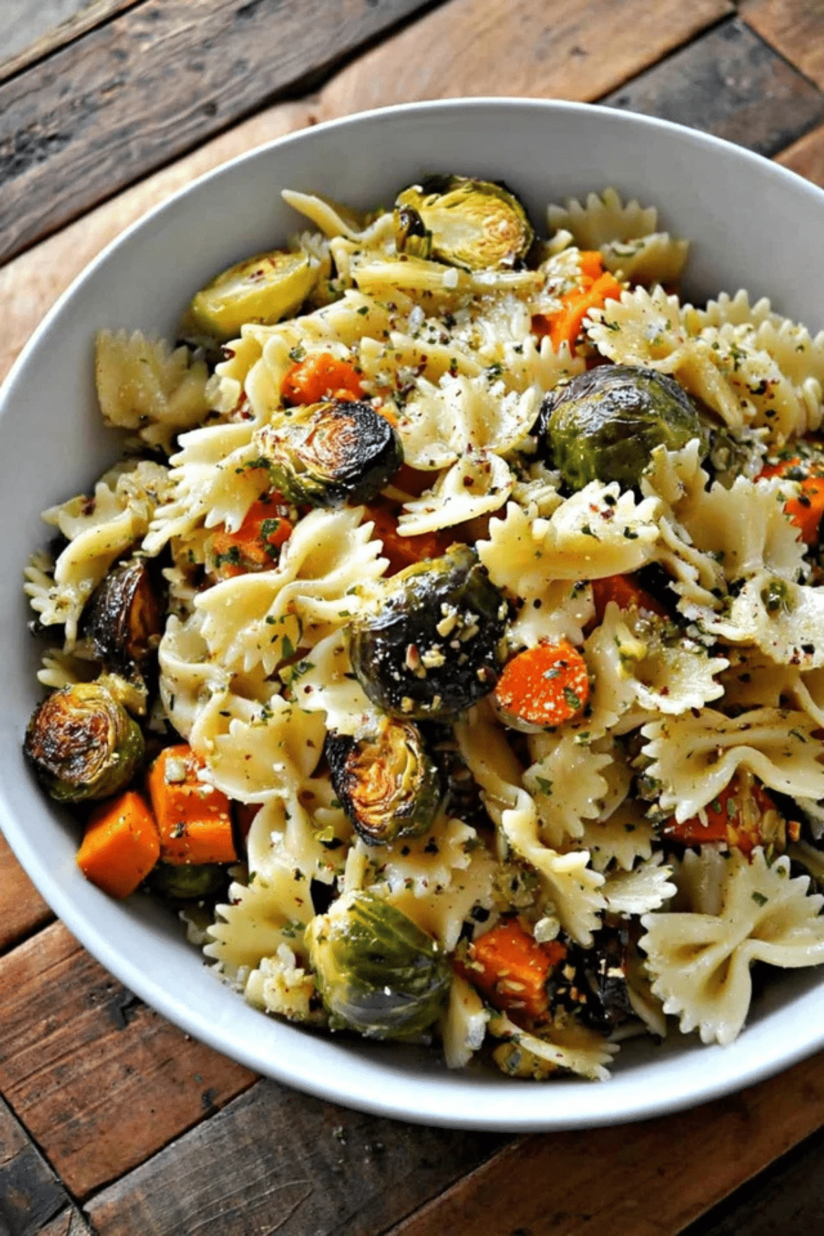Vegan Fall Pasta Salad: A Perfect Seasonal Dish - Mucha Munch