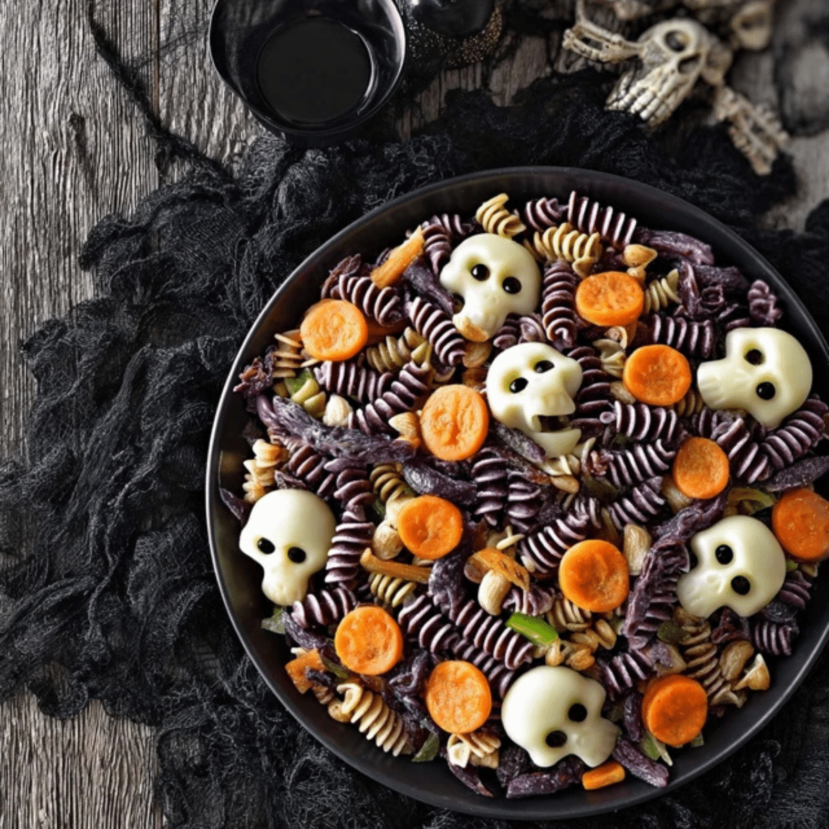 Halloween Pasta Salad: A Spooky & Delicious Party Favorite - Mucha Munch