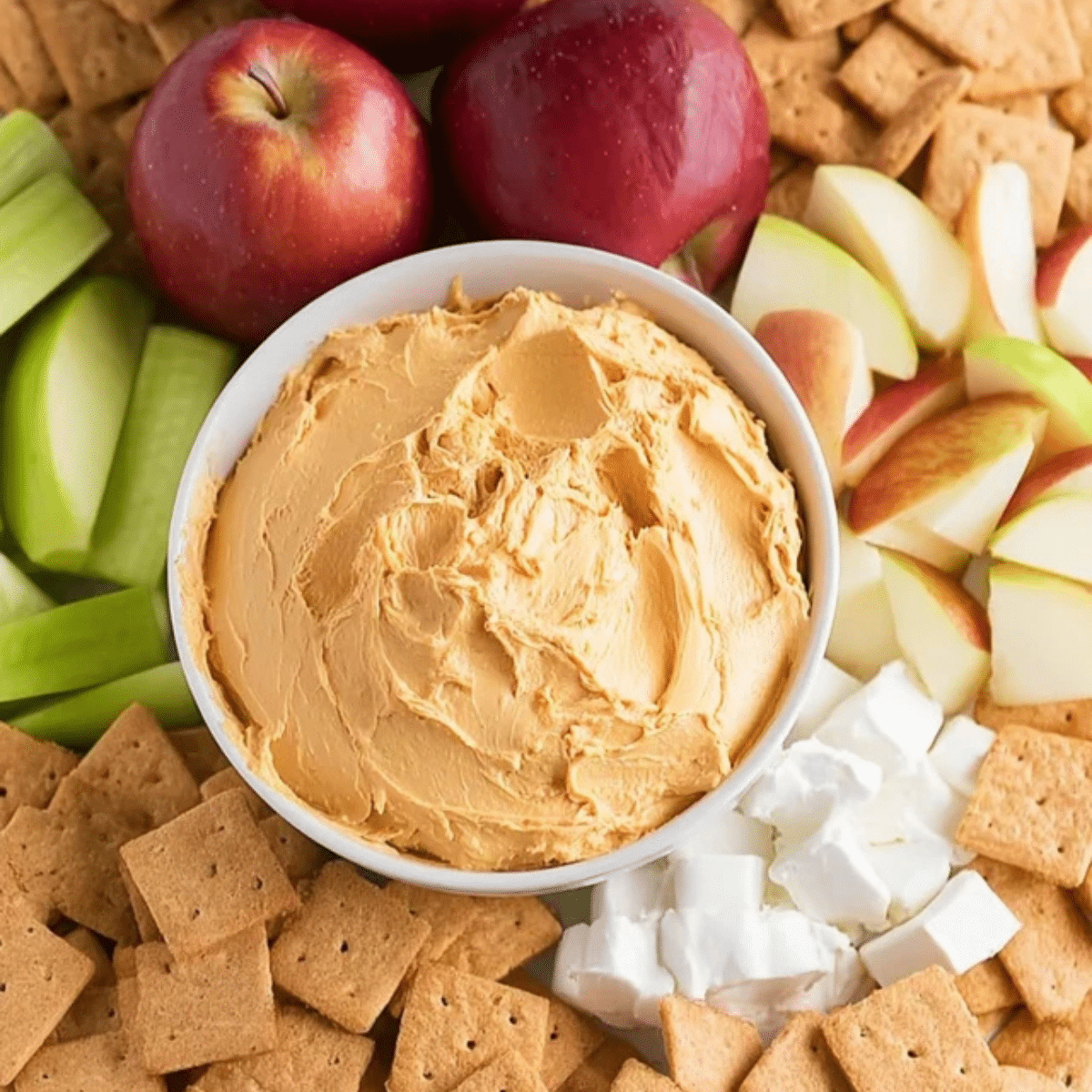 Pumpkin Dip with Cool Whip: A Creamy, Fall-Inspired Delight - Mucha Munch