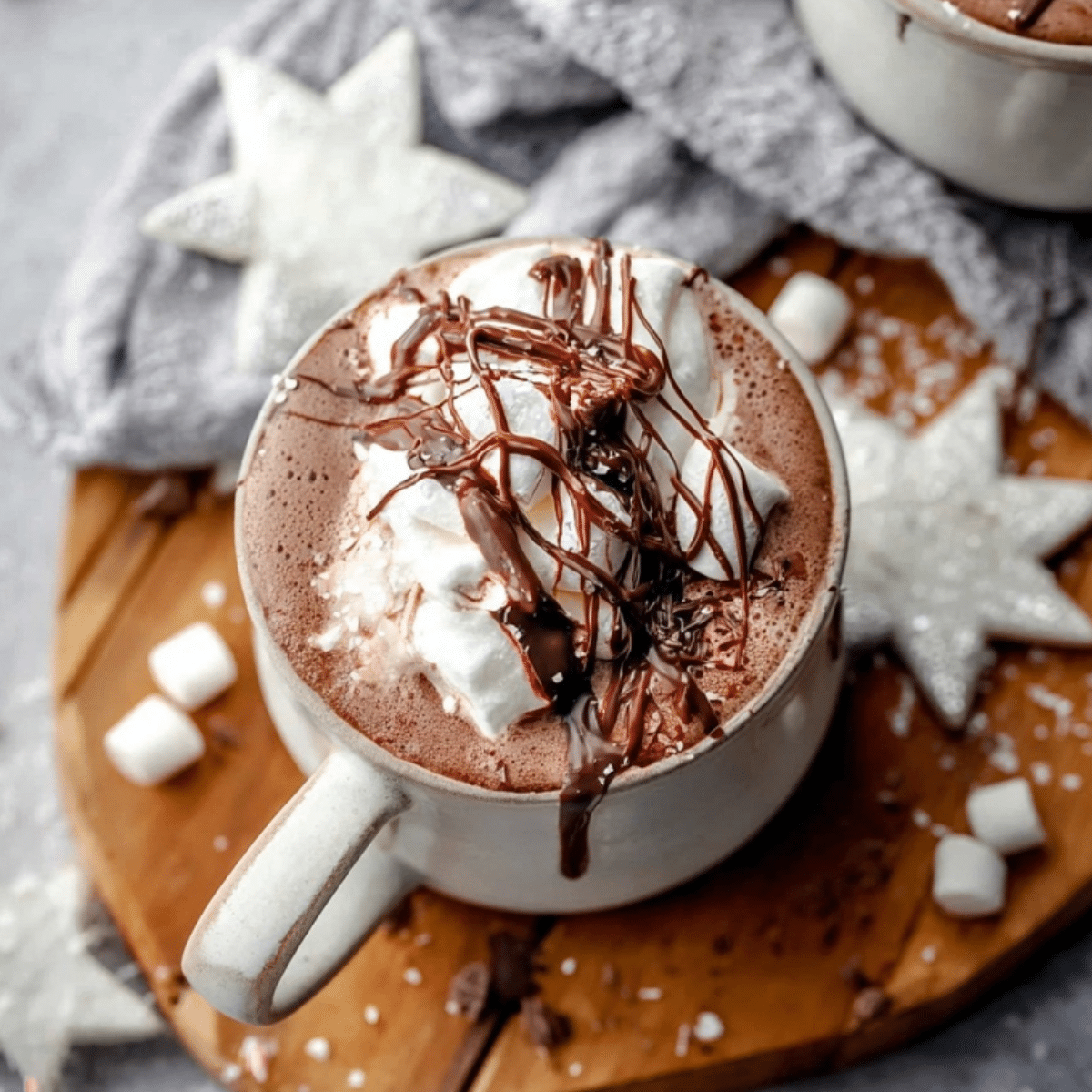 Peppermint Hot Chocolate – Best Creamy Recipe - Mucha Munch