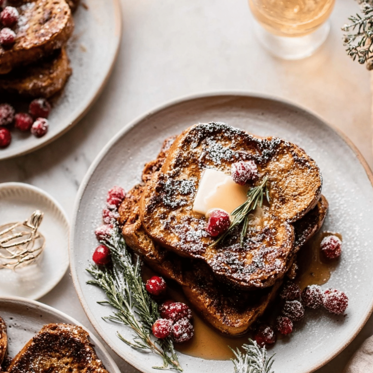 Gingerbread French Toast – Easy & Festive Holiday Recipe - Mucha Munch