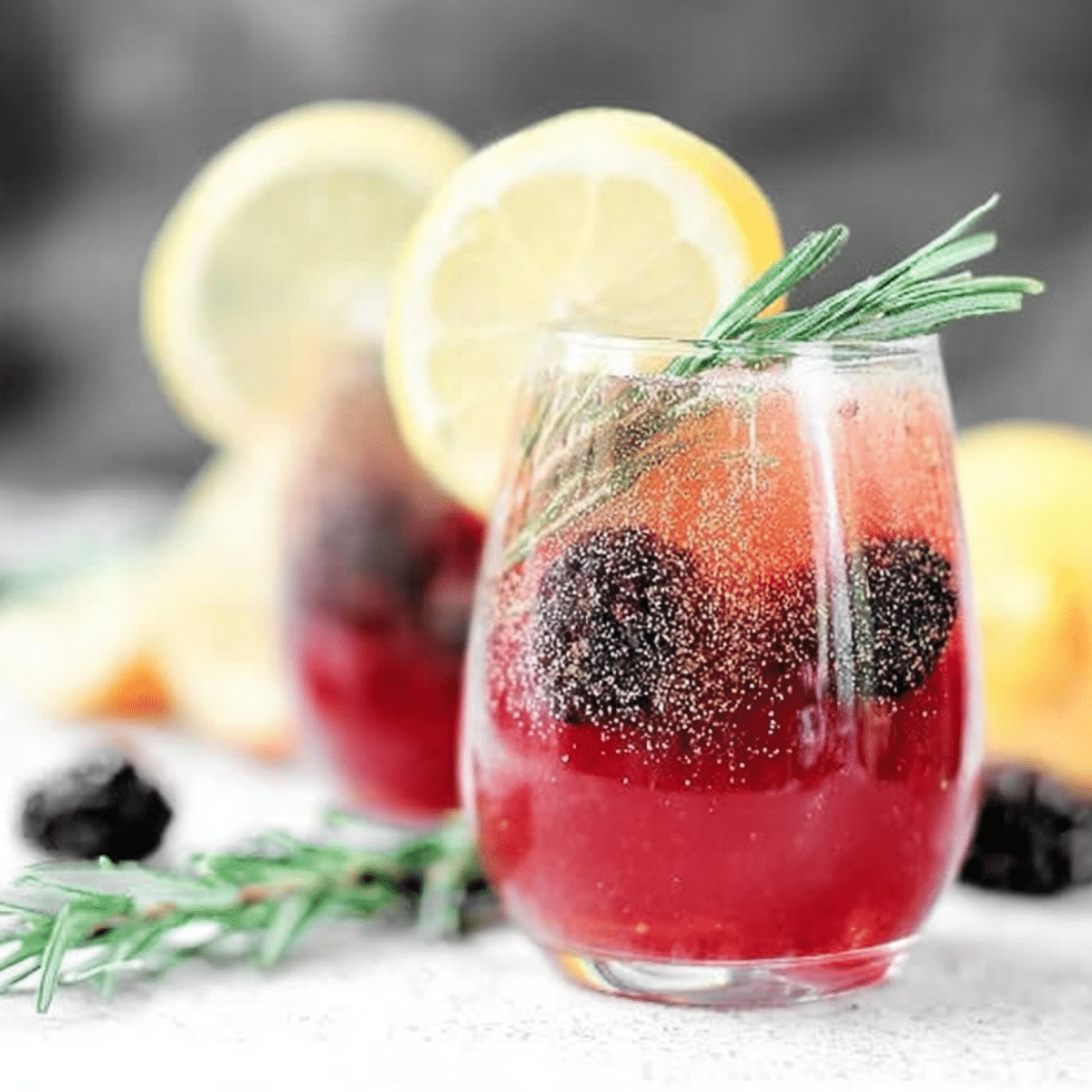 Lemon Blackberry Mocktail: Easy & Refreshing - Mucha Munch