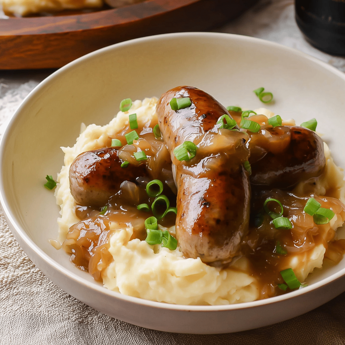Irish Bangers and Mash with Guinness Onion Gravy – Easy Recipe - Mucha ...